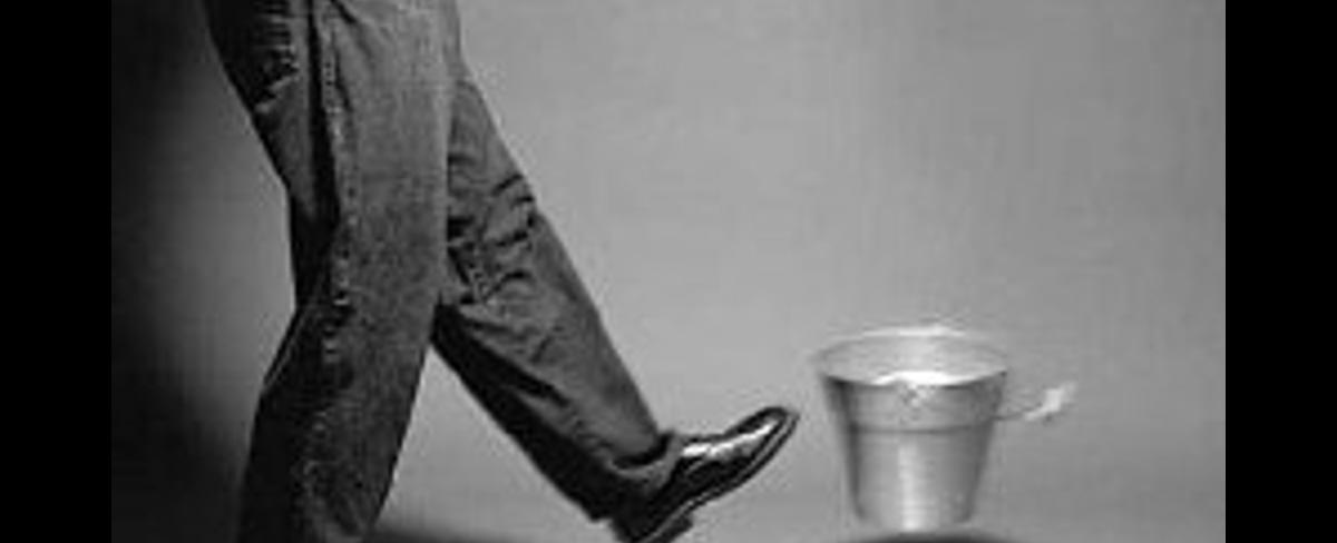 "Kick the Bucket" Meaning | Teacher Sammy's English Language Blog